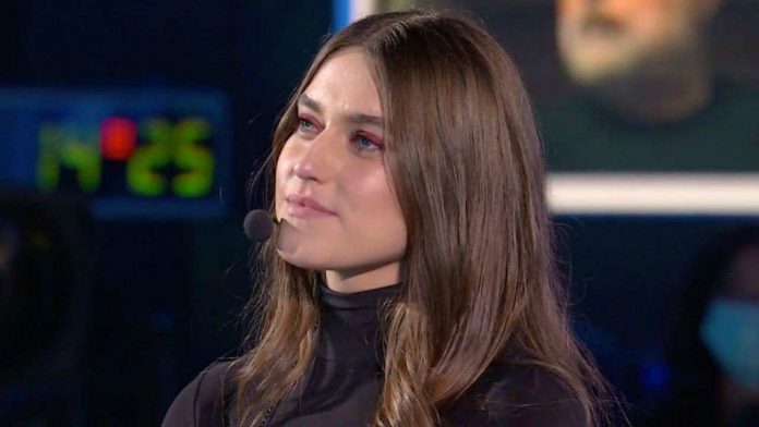 Gaia Gozzi versione femme fatale: la trasformazione sexy dopo Amici