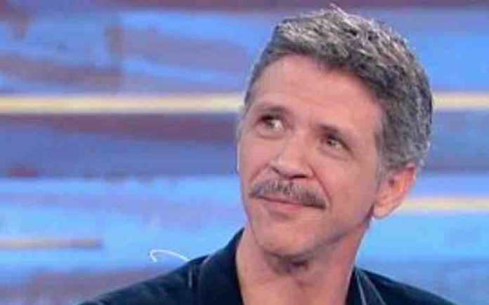 Gianni Morandi, ricordate il figlio Marco? Eccolo oggi a 47 anni, cosa ...