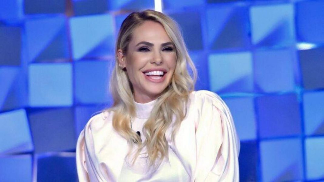 Ilary Blasi fisico perfetto senza nessuna dieta: ecco quali sono i suoi ...